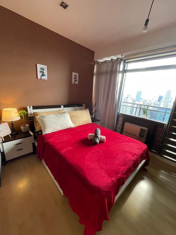 Nice Sunsets - Big Balcony, Wifi, Gym, Pool - Makati