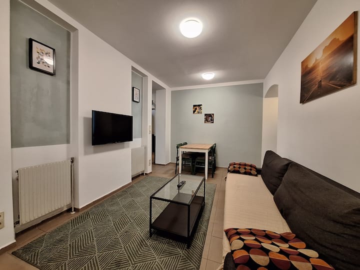 Cozy Souterrain @Josefstadt ~ Wifi ~ 12min Center - Vienna