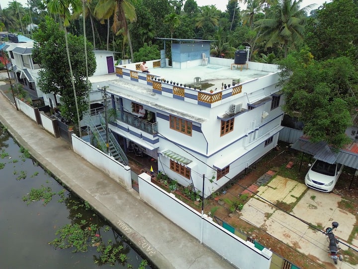 Paddy N Canal Homestay & Boating - Alappuzha