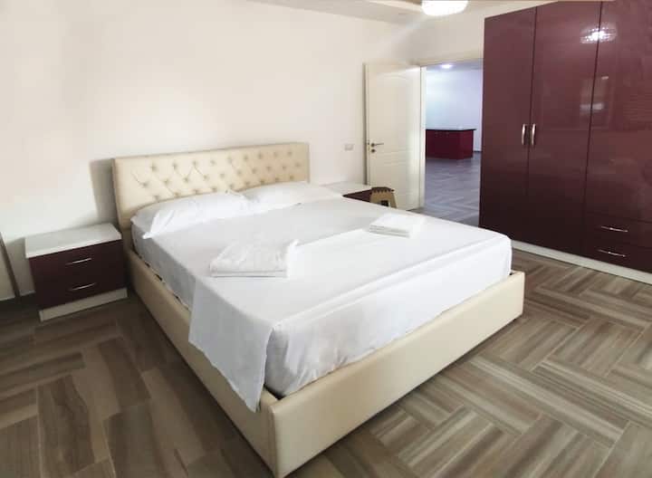Outstanding Comfy Apartment - Durrës