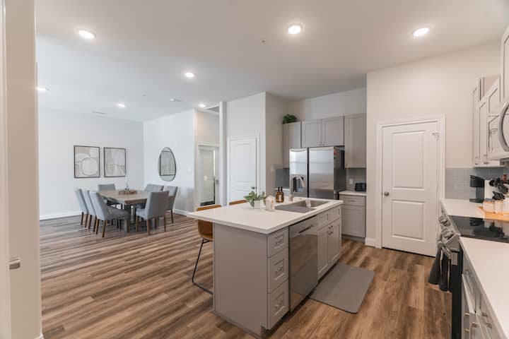 Grogan’s Crest Condominium - The Woodlands