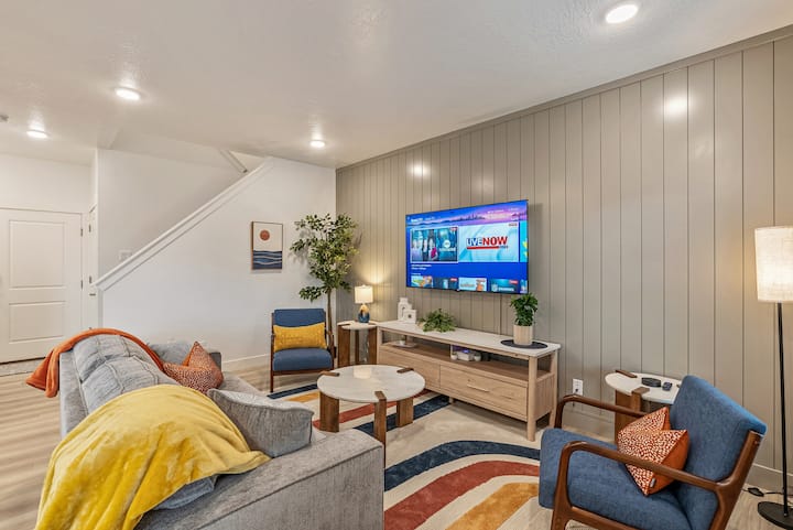 15 Minutes To Provo! 30+ Stay Huge Discount! - Springville, UT