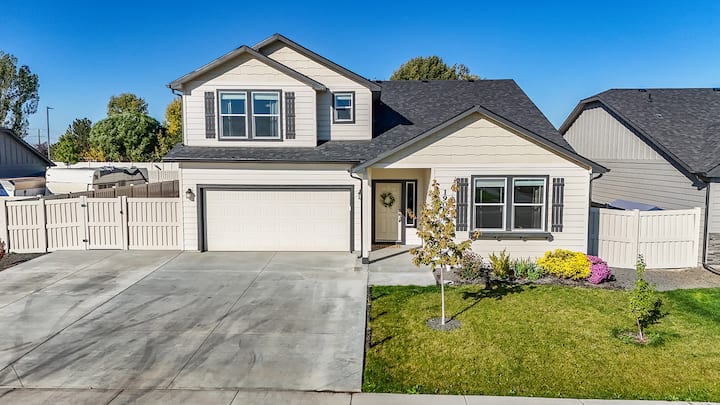 Insurance Displaced, 5 Bedroom-caldwell 83605 - Middleton, ID