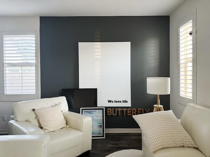 #H Queen Suite With Private Bath | We Love Life - Ontario, CA