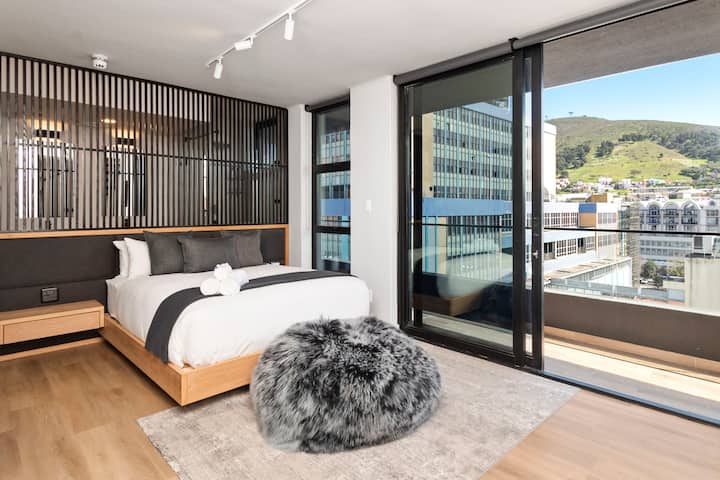 2 Br | Penthouse The Tokyo Aparthotel By Totalstay - Camps Bay