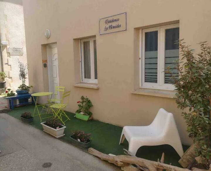 A 50 M De La Plage T2 Rénové
Plein Centre Au Calme - Le Verdon-sur-Mer