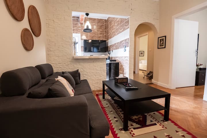 Charming Modern 2br In Zamalek, Prime Location - Cairo