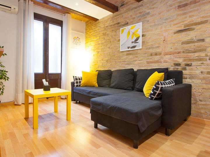 Family Flat 2 Rooms - Near Center - Barcelona