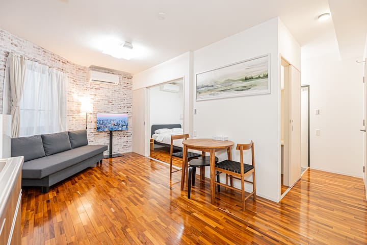 Prime Location Near Shinjuku! Spacious 35sqm 1br - Tokio