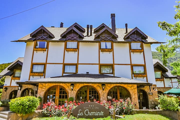 Hotel & Spa La Cheminée Suite - San Martín de los Andes