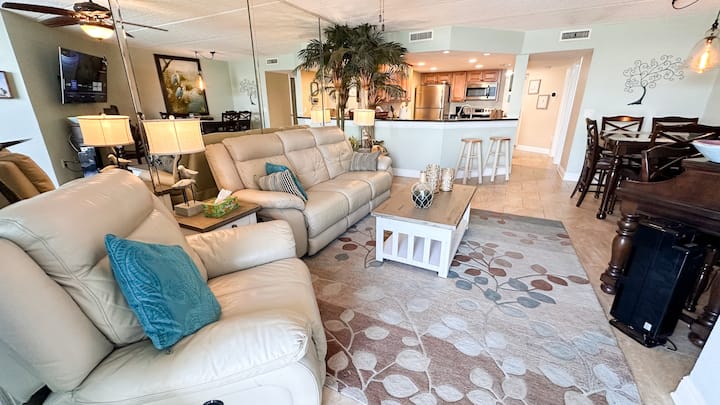 Ocean Waves At Your Feet! Oceanfront - Ponce Inlet - Ponce Inlet, FL
