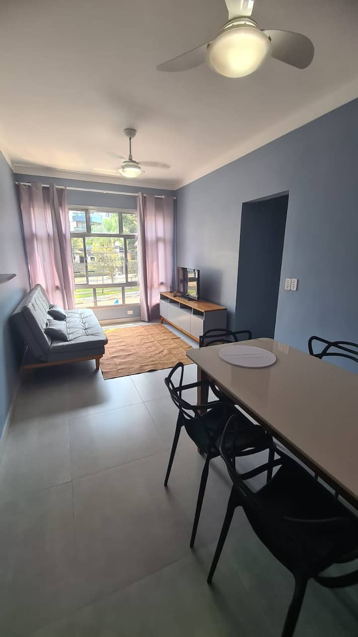 Apartamento 2 Dorm Prox Casa Grande C/ar E 2 Vagas - Guarujá
