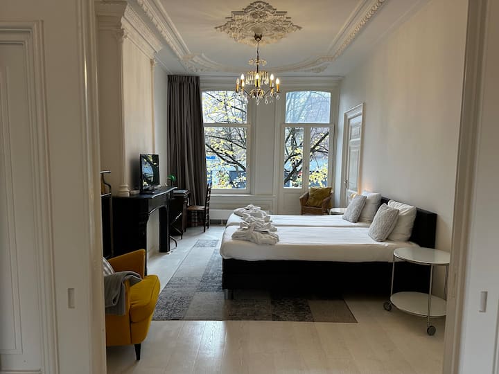 Zeer Geschikt Voor Een Gezin (Adults + Kids) - Amsterdam