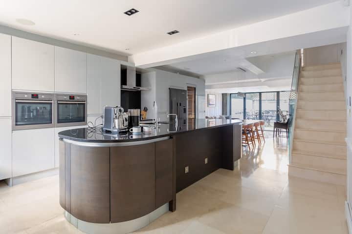 Stunning 4 Bedroom Home In Fulham (W/ Ac) - Fulham