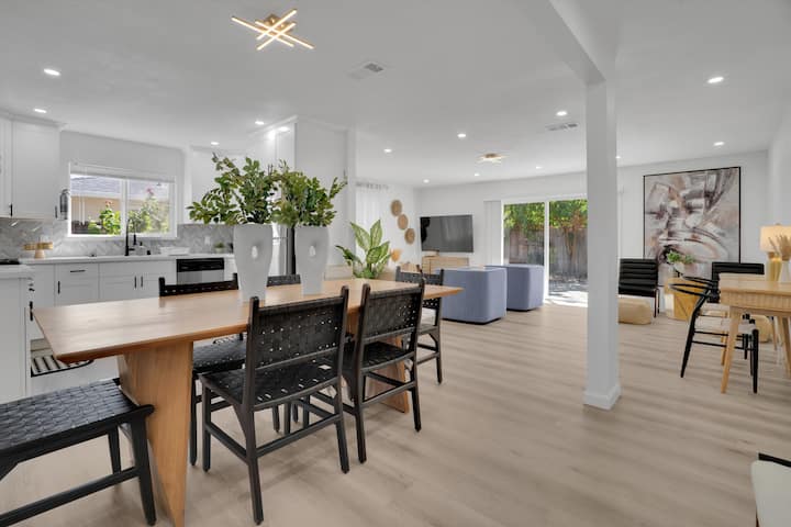 Modern Comfort: Concord Edition - Concord, CA