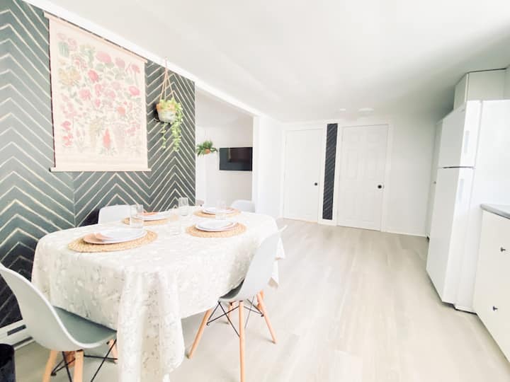 2br Downtown | Cozy Getaway - Ottawa