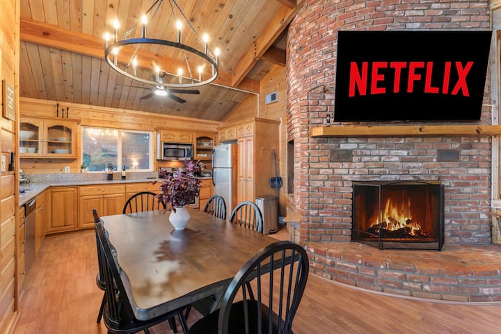 100-mile View, 0.5 Acre, Sauna, Bbq, Pac-man - Lake Gregory Regional Park, CA