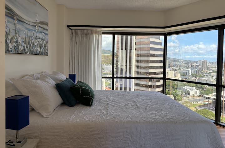 2br High Floor Views W/ Parking - Kaneohe, HI