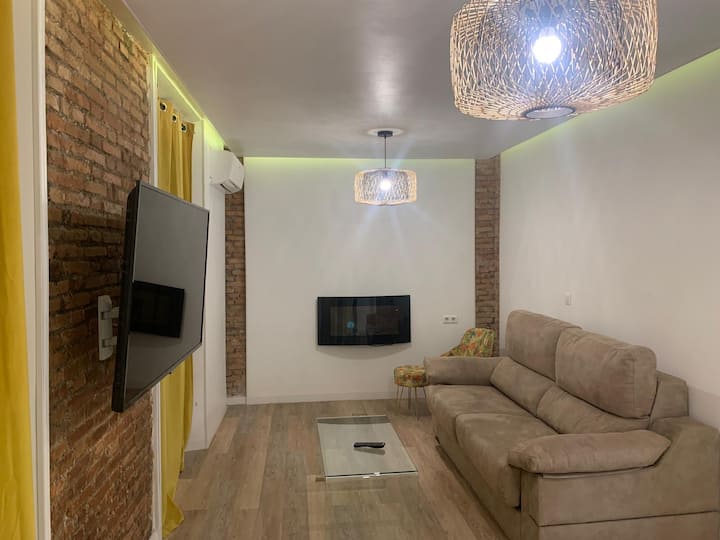 5 Piso Céntrico De 1 Dormitorio - Granada, España