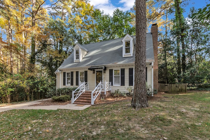 14 Min To Downtown + Ncsu | Nurse Discount | Patio - Raleigh, NC