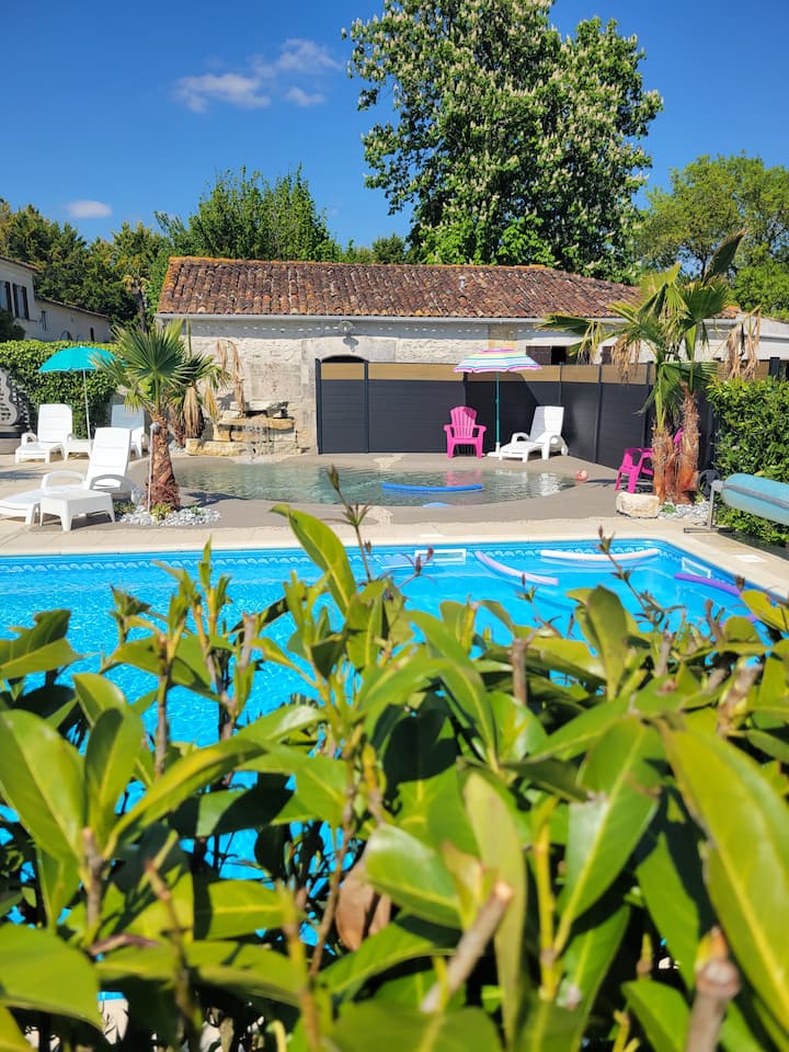 Les Coquelicots Suite 2 Ou 4 Places Acès Piscine - Cognac