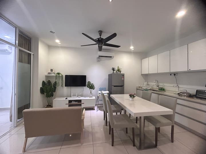 George Town Mansion One Gleneagle Gurney Cityview - Penang