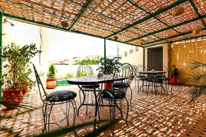 Idéalement Situé, Vieille Médina, Terrasse Et Vue - Sidi Harazem
