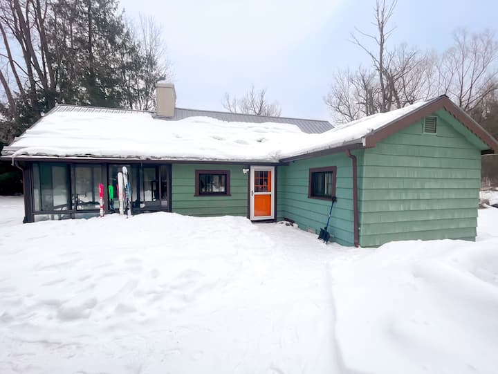 Cozy Country Cabin Near Ellicottville/skiing - Alpine Lake, Delevan