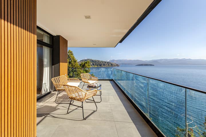 Huapi50 | Jacuzzi, Pool & Lake View - San Carlos de Bariloche
