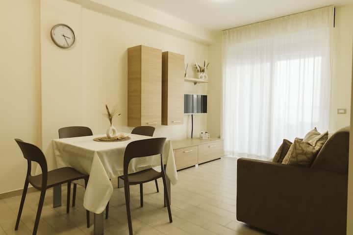 Modern Apartment Two Steps Away From The Sea. - Roseto degli Abruzzi