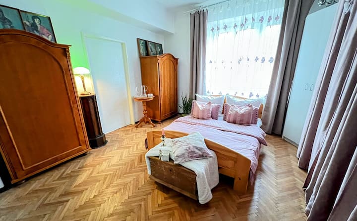 Antique Charm In Prague - Prága