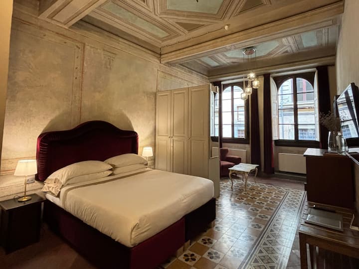 Numa | Large Room Near Porta San Niccolò - Florence