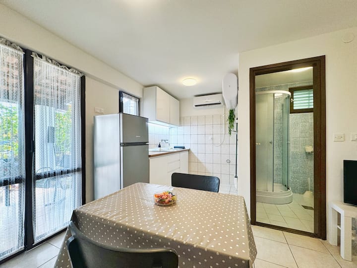 Cozy Apartment With Terrace & Garden (Apt Vanja) - Banjole
