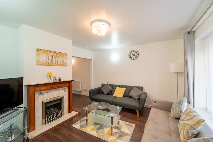 Stylish 4-bed Bristol House With Free Parking - Bristol