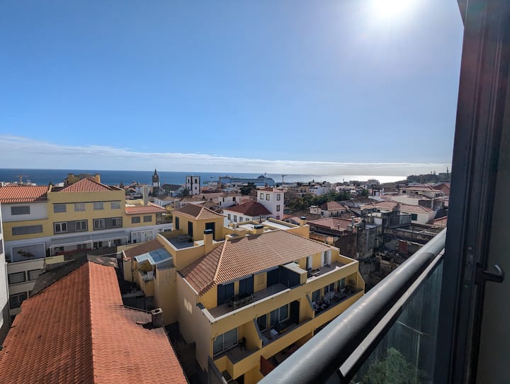 Top Floor One-bedroom With Spectacular Ocean Views - Funchal