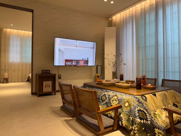 Family & Group Friendly｜hongdae｜3 Bedrooms｜4 Beds - Seoul