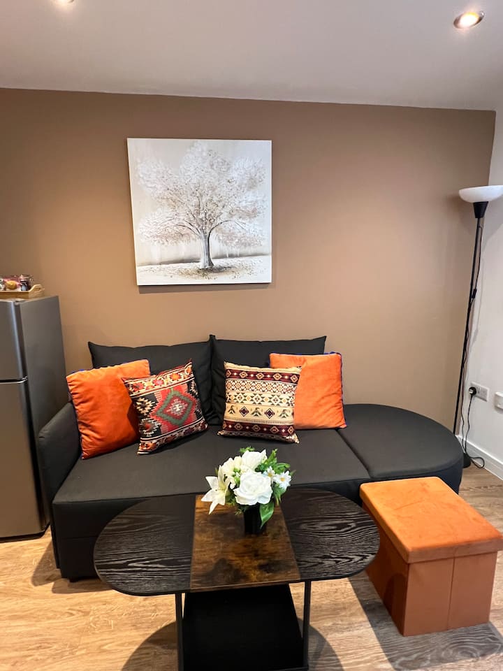 Glastonbury Sacred Vault, 1 Bedroom, High Street - Glastonbury