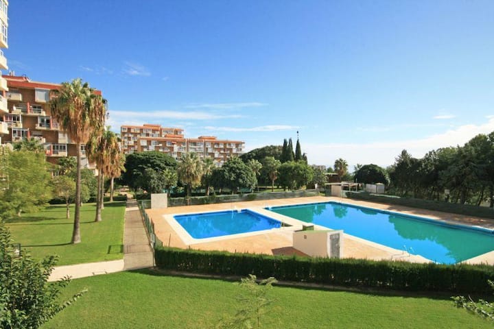 Iris Vista Al Jardín Y Las Piscinas. 335 - Benalmádena