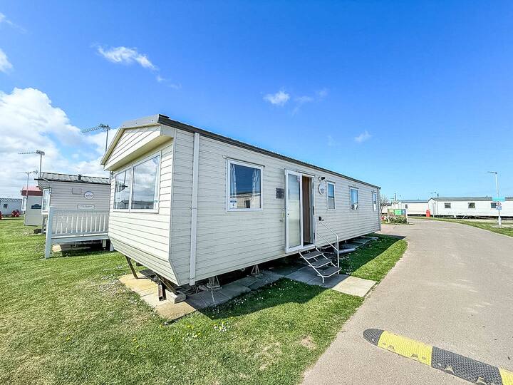 Caravan At California Cliffs, Norfolk Ref 50006g - Hemsby