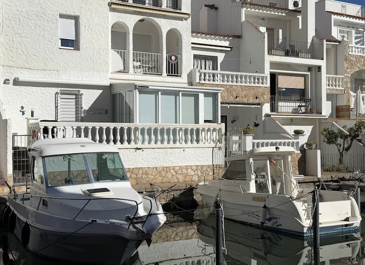 Appt Céline Akoya Conserjería, Vue Port Empúries - Ampuriabrava