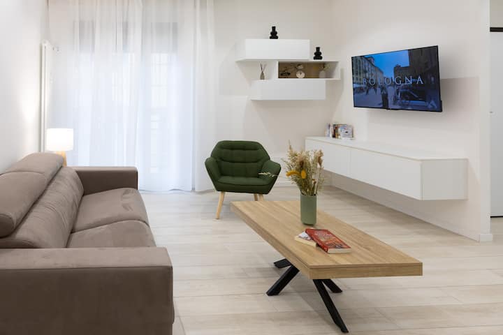 Elegant Apartment & Breakfast - Bologna