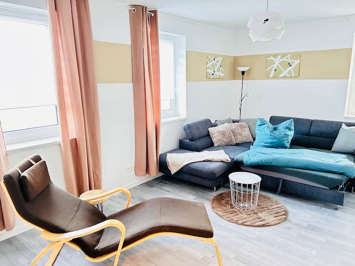 Roomy & Comfy: 4 Bedrooms, 2 Baths - Leinefelde-Worbis
