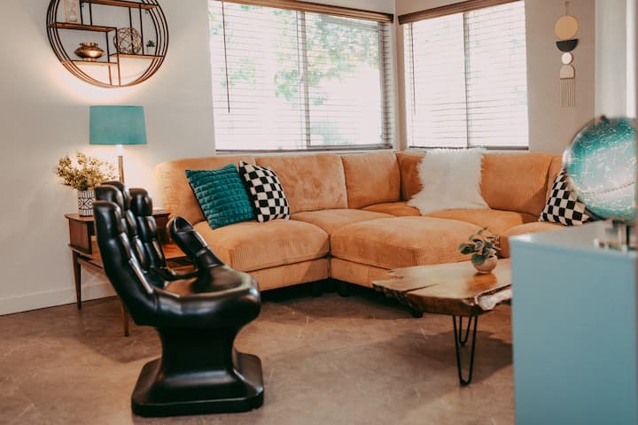 Atomic Era Retreat | Sauna, Games & Backyard Vibes - West Sacramento, CA