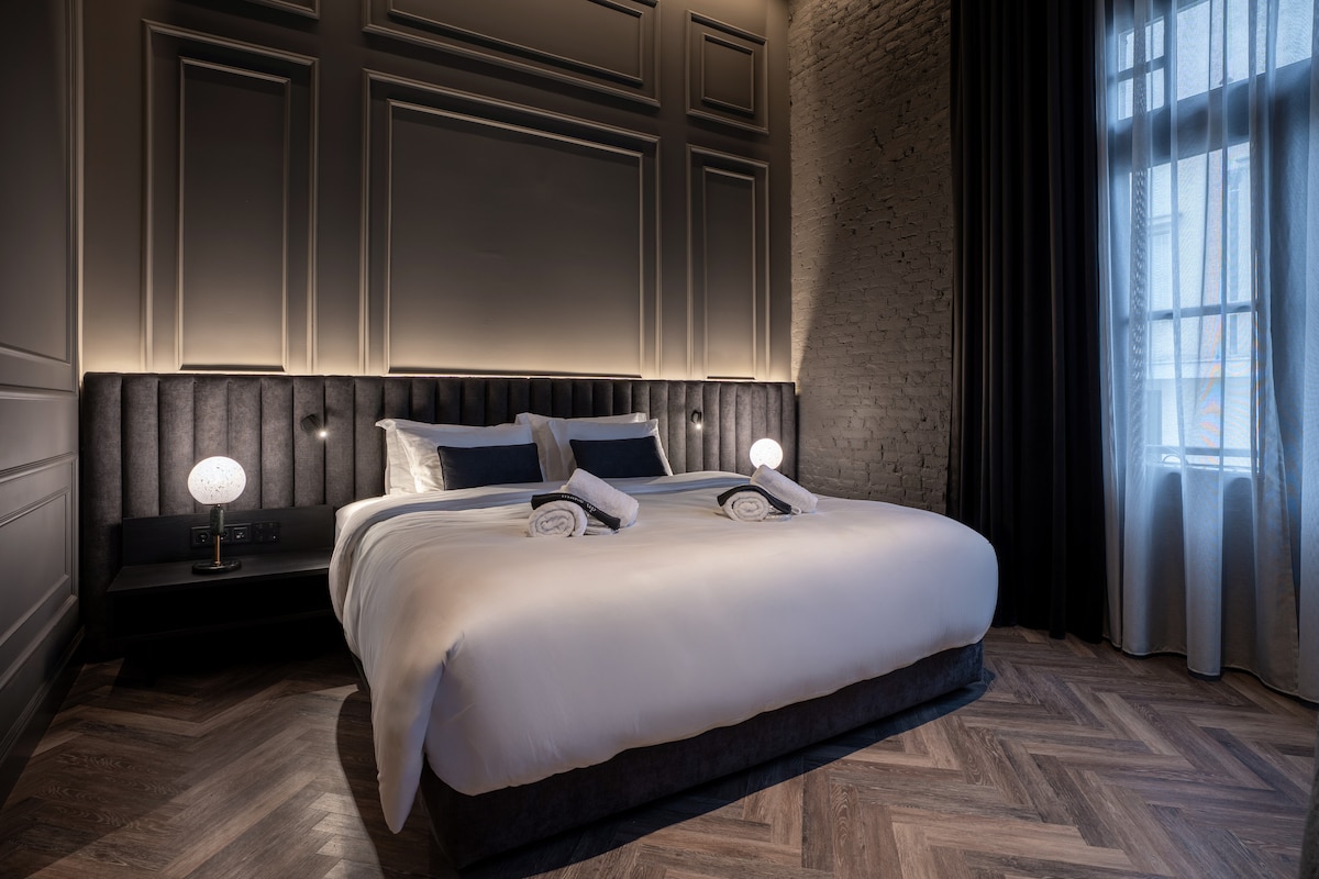 Gagos Suites Center - Superior Suite - Apartments for Rent in Larissa ...