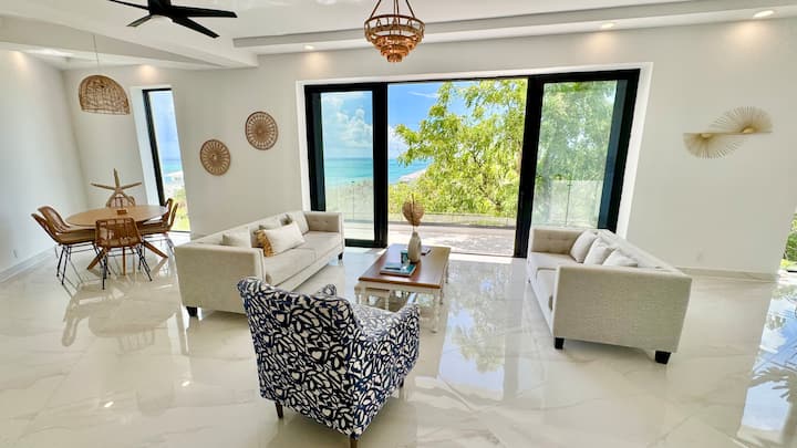 Oceanview Suite Aqualaravilla W/ Lounge Pool - Turks and Caicos Islands