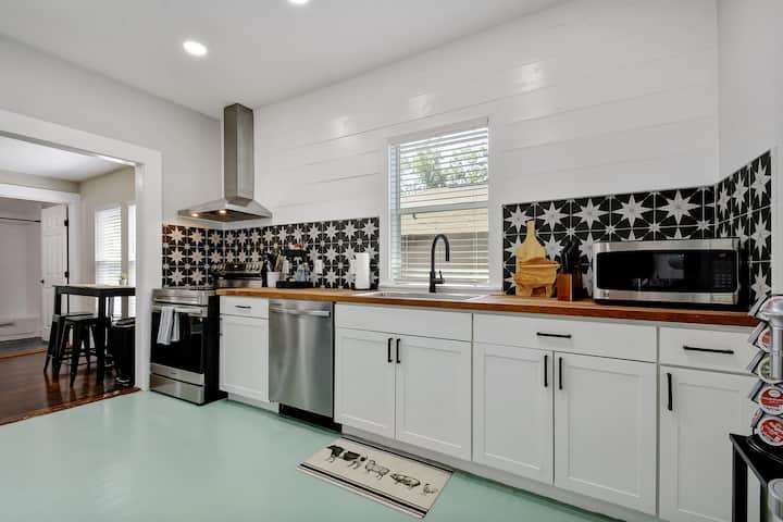 Century Cottage - New Braunfels, TX