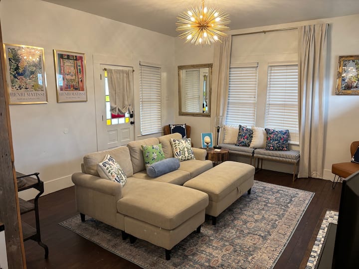 Charming 3bed 2bath Bungalow. - Kerrville, TX