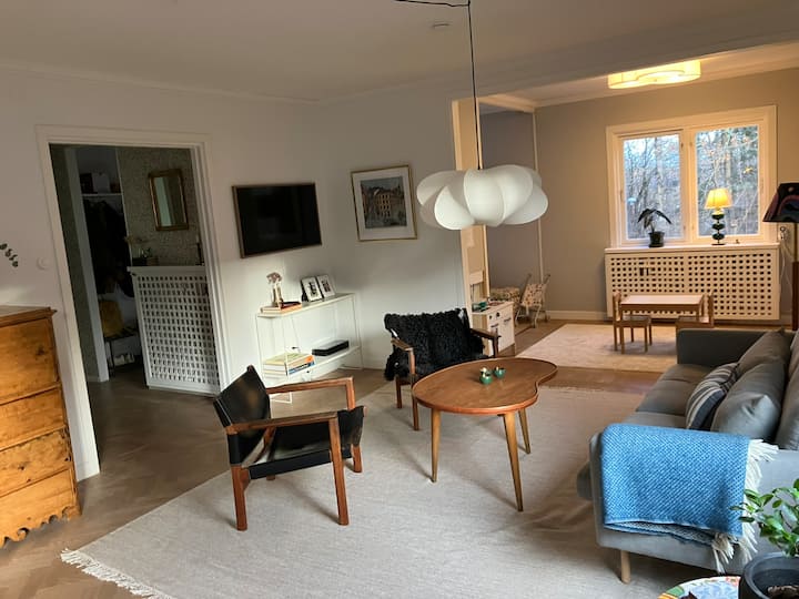 Rymmlig Villa I Bromma - Stockholm