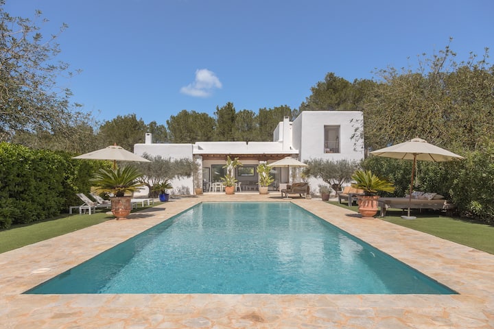 Blakstad Villa In Ibiza’s Heart | 4 Bed & Big Pool - Ibiza