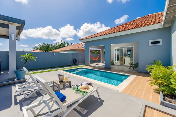 Casa Hooiberg| Private Pool, Gazebo & Near Beaches - Aruba